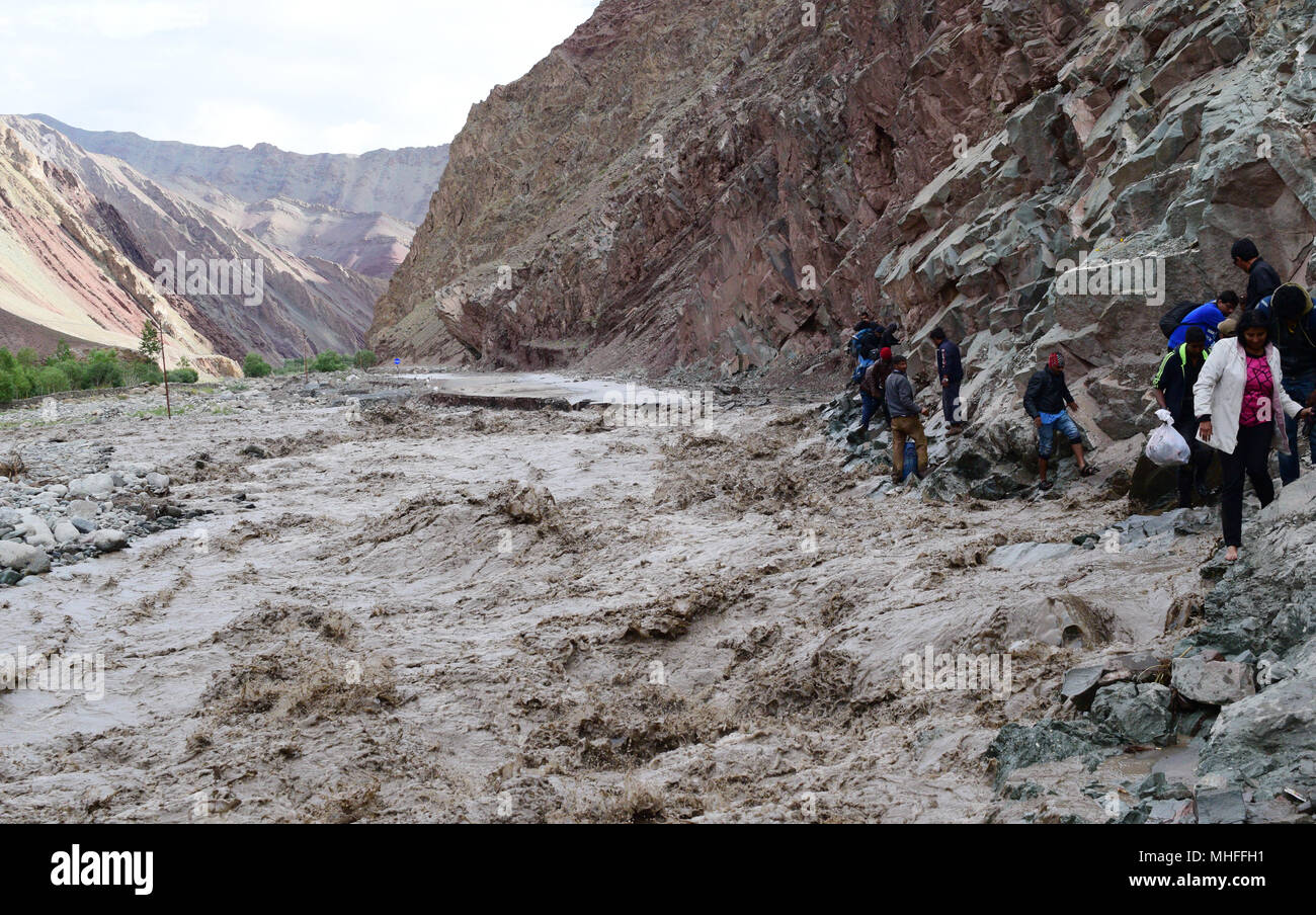 Himalayan floods hi-res stock photography and images - Alamy