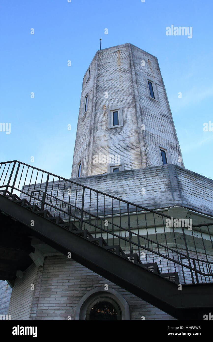 Gothic house antiques hi-res stock photography and images - Alamy