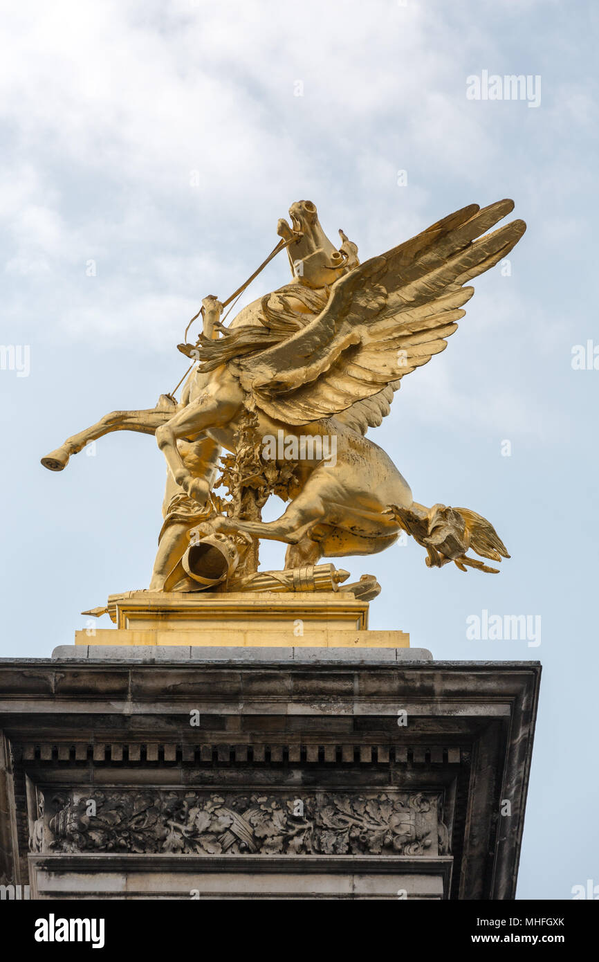 Ponte alexander iii hi-res stock photography and images - Alamy