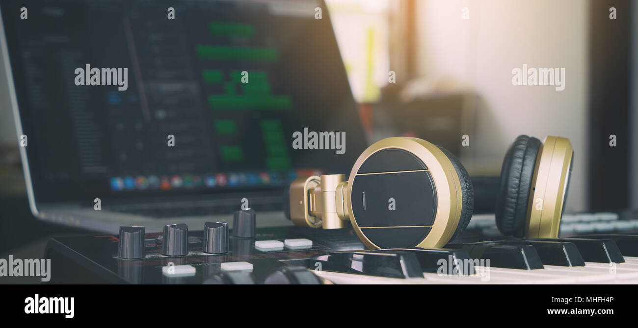 Home studio setup hi-res stock photography and images - Alamy