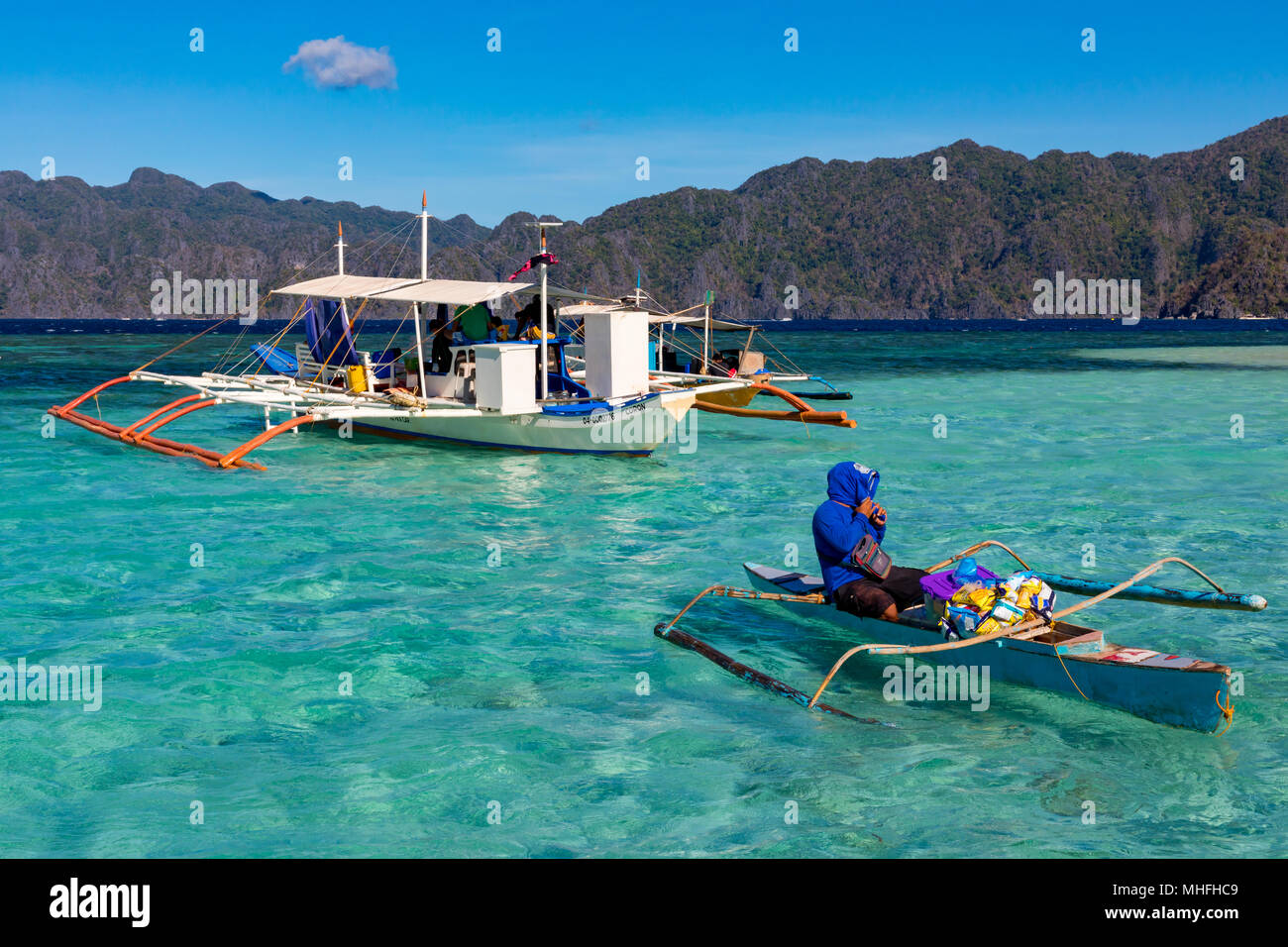 Coron Palawan Philippines April 13, 2018 Traditional outrigger tourist ...