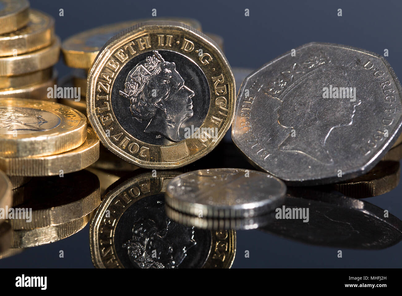 close up pictures of pound coins Stock Photo - Alamy