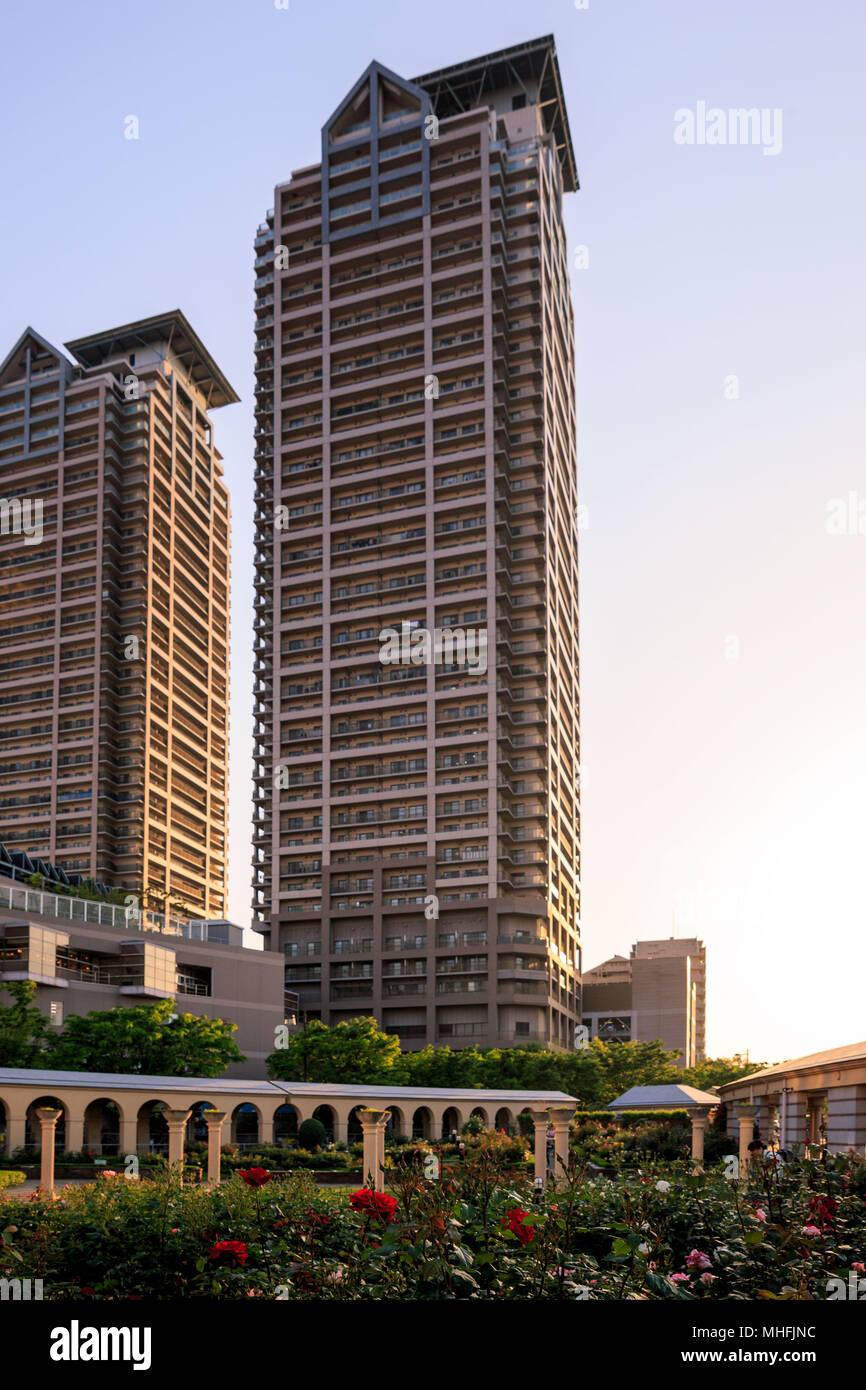 High rise apartment buildings at sunset near Sakai Sun Square Stock ...