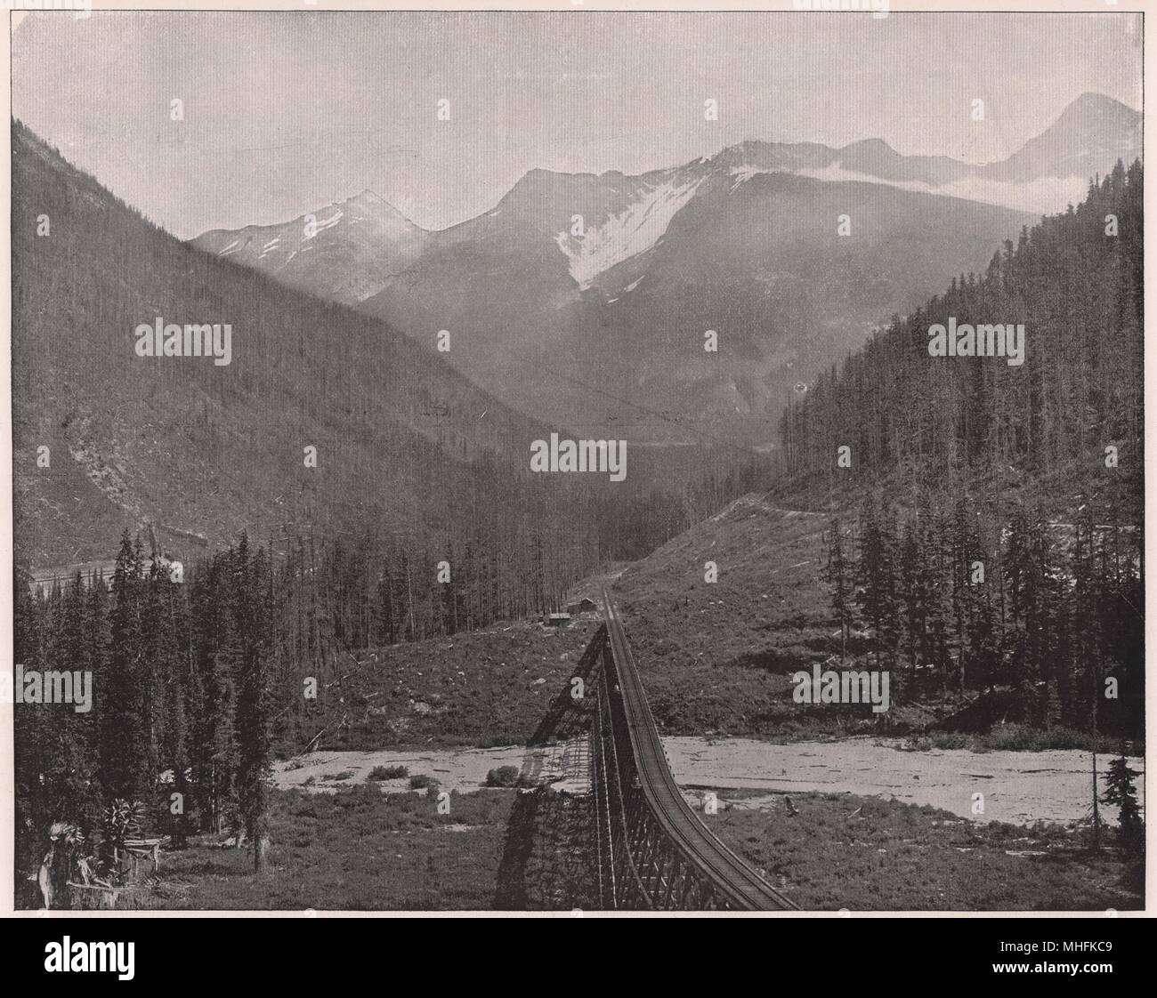 The Loop Valley - Like all the railways which unite the Atlantic and ...