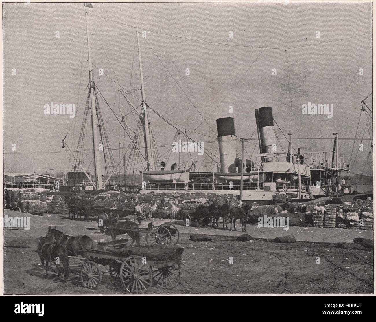 Loading cotton steamer in hi-res stock photography and images - Alamy