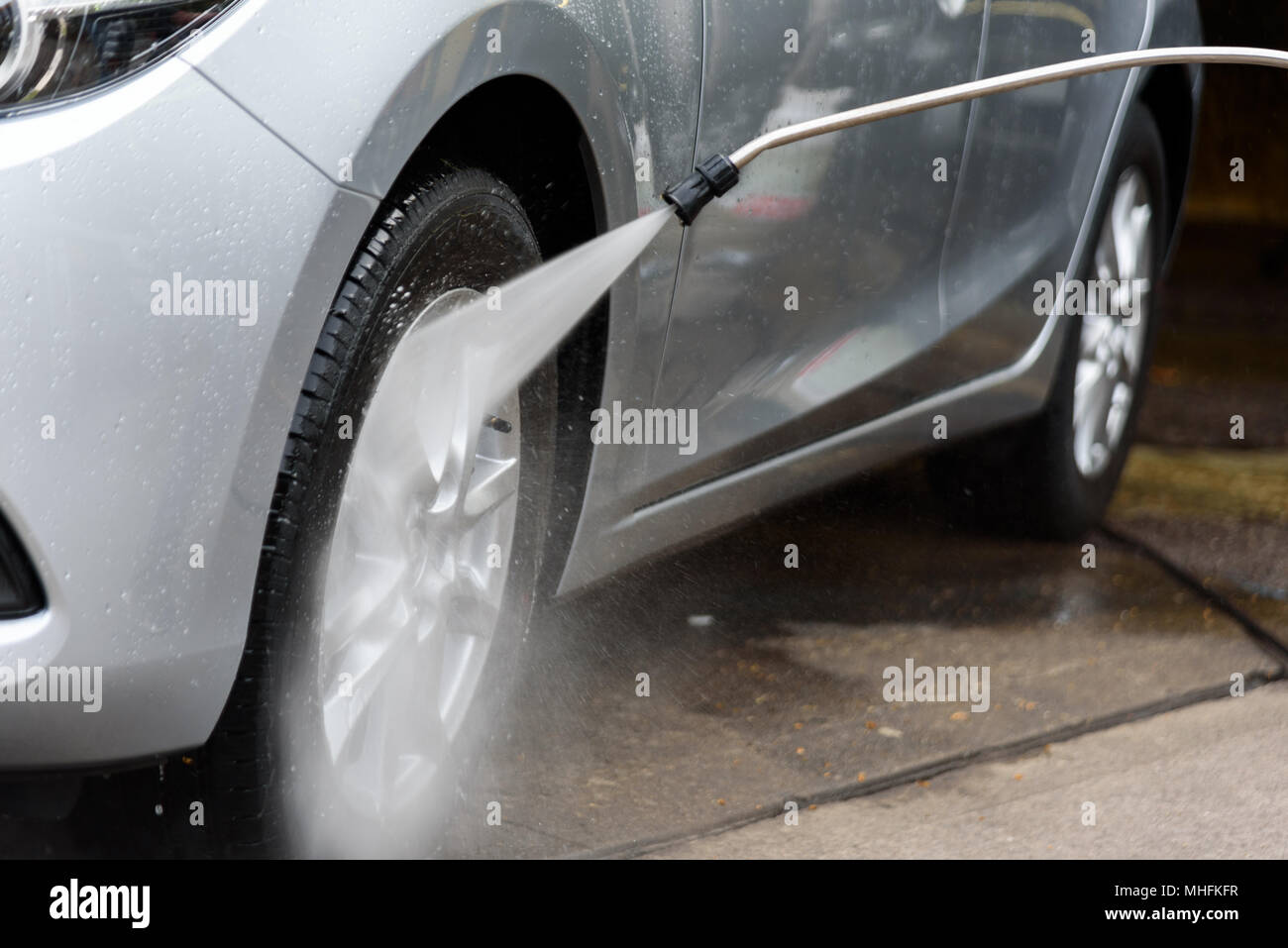 Hand car wash hi-res stock photography and images - Alamy