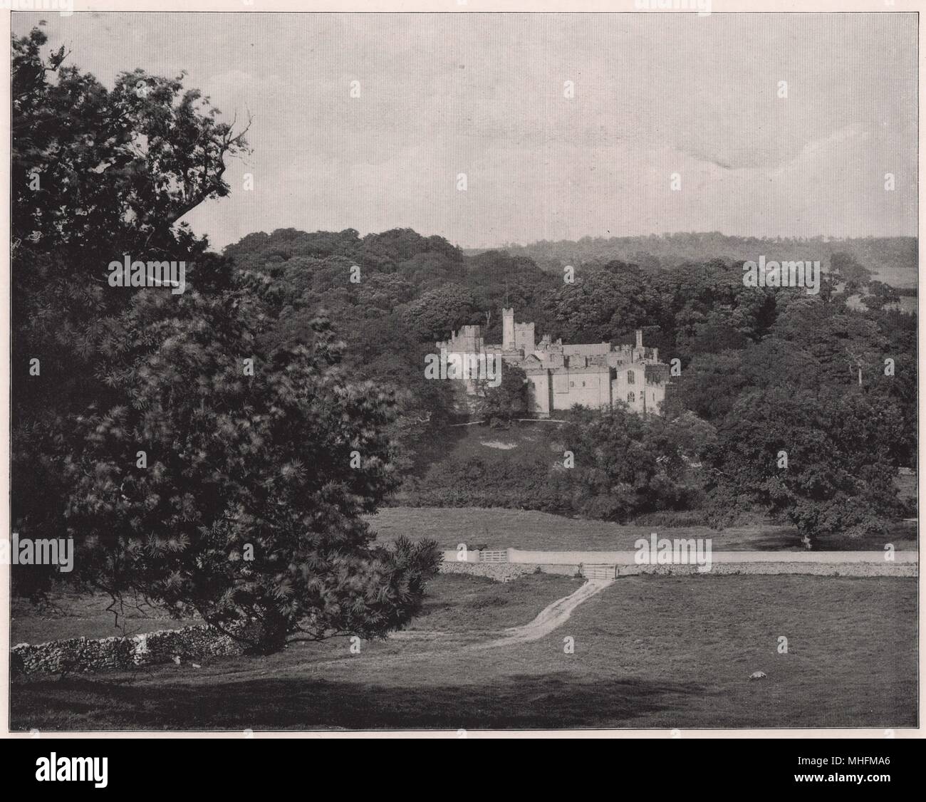 Baronial hall hi-res stock photography and images - Alamy