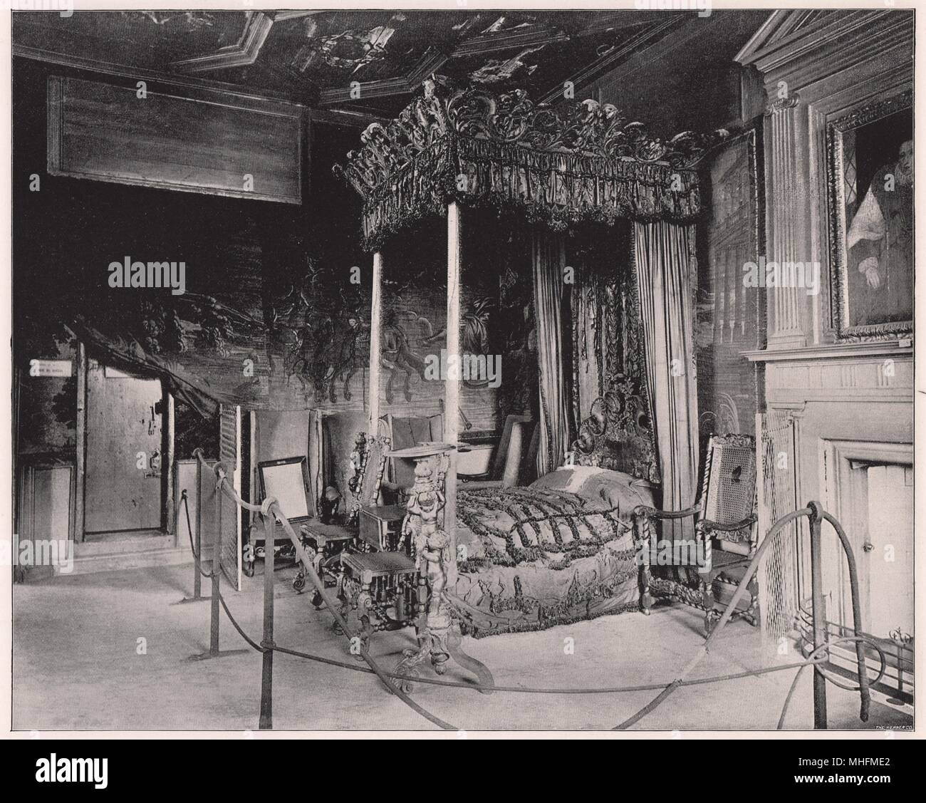 Queen Marys Bedroom At Buckingham Palace 1910 1936 The Curator Queen: