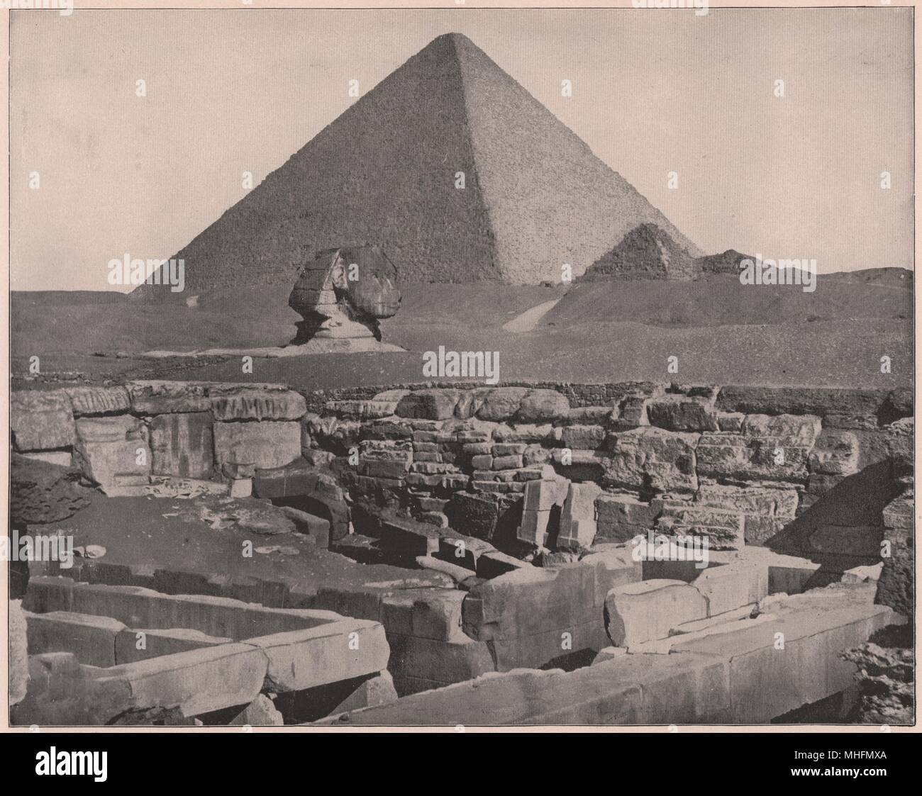 Egypt pyramids and sphinx hi-res stock photography and images - Alamy