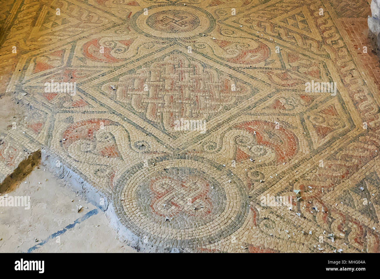 England, Oxfordshire, North Leigh Roman villa, mosaic floor Stock Photo ...