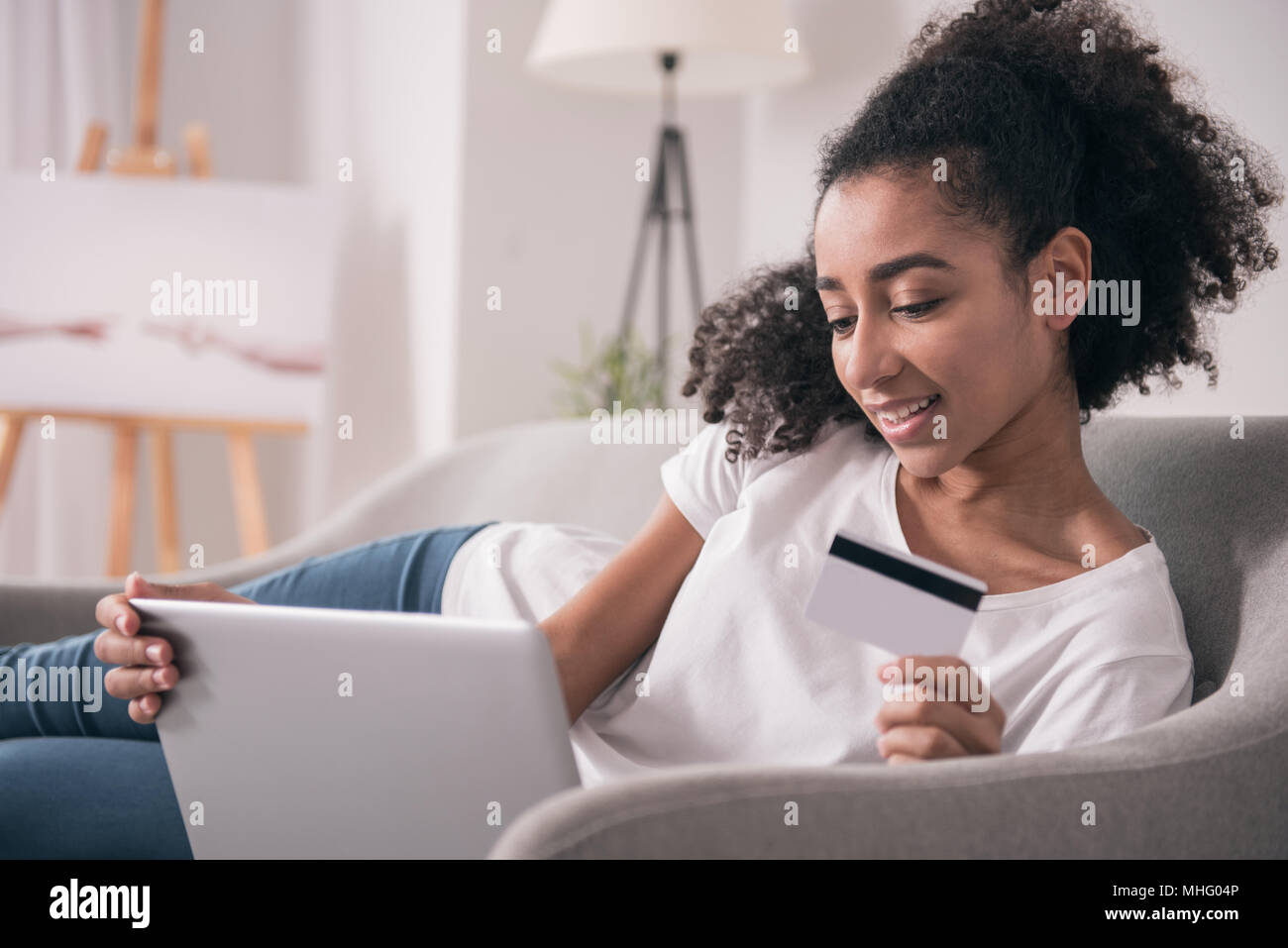 Paying services credit card hi-res stock photography and images - Alamy