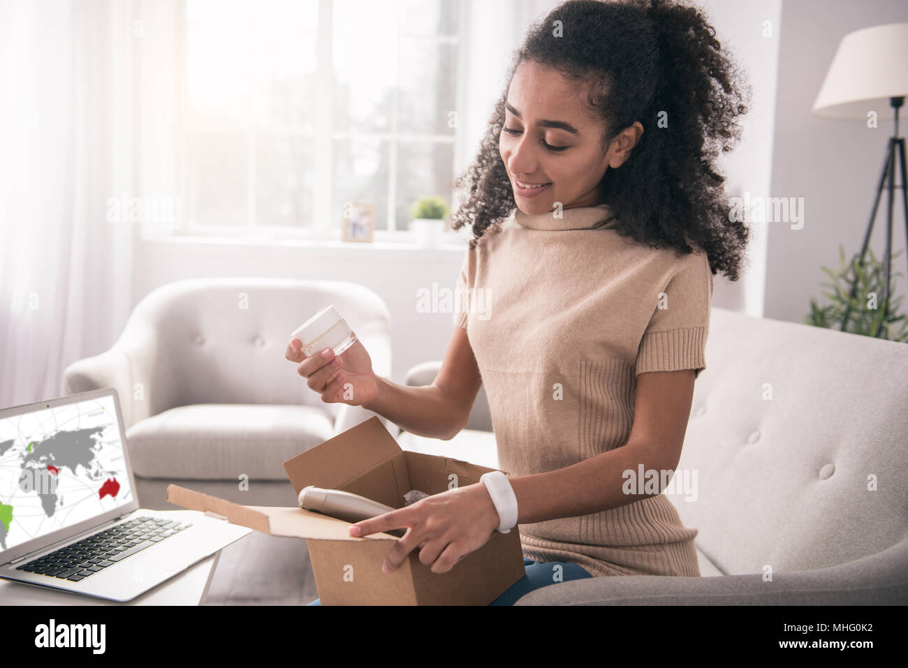 Positive mail hi-res stock photography and images - Alamy