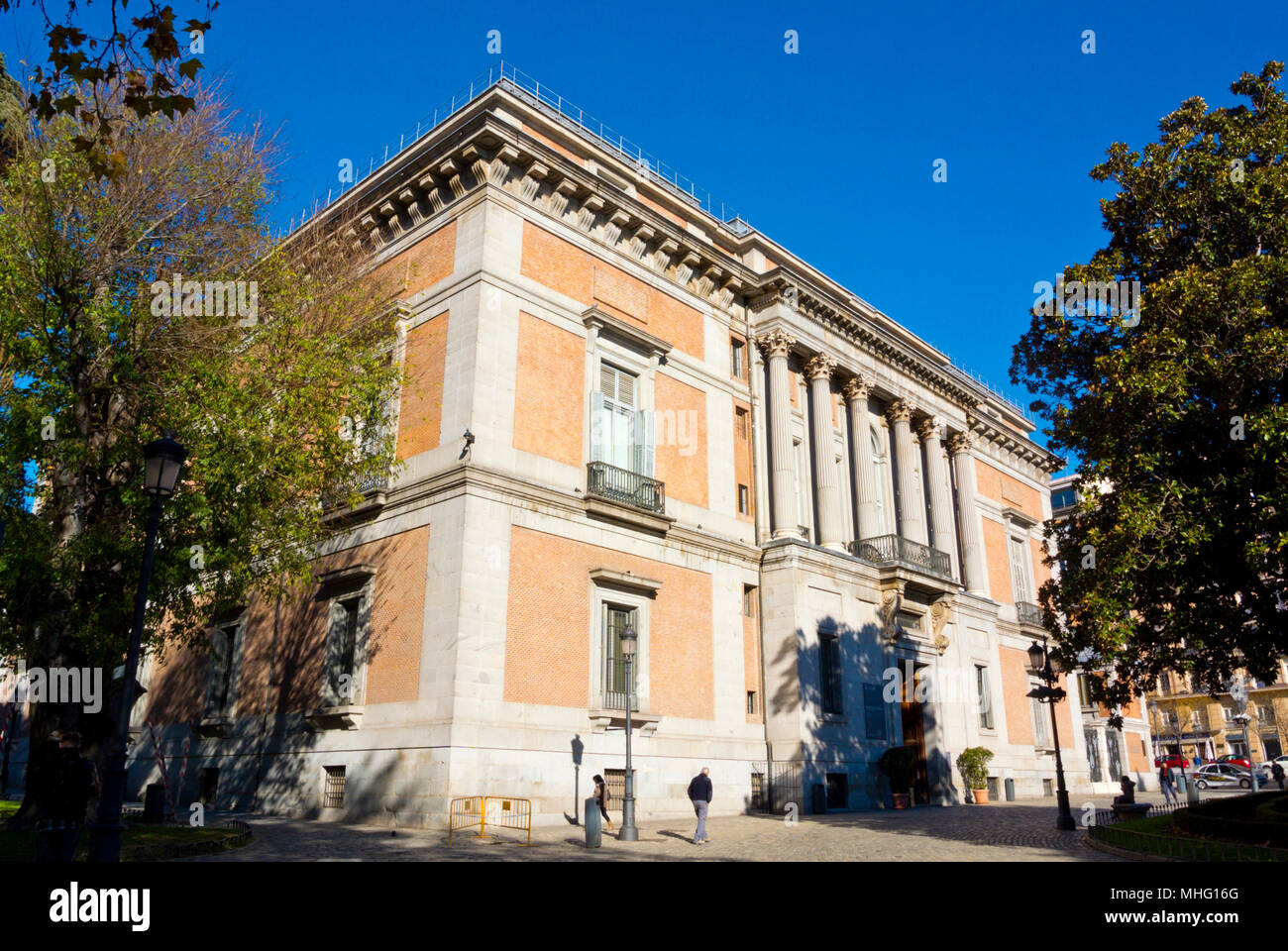 Prado museum madrid exterior hi-res stock photography and images - Alamy
