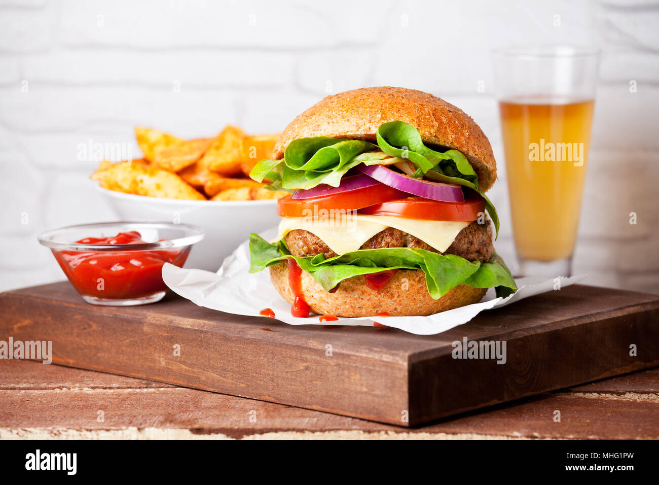 Fast food cold beer burger hi-res stock photography and images - Alamy