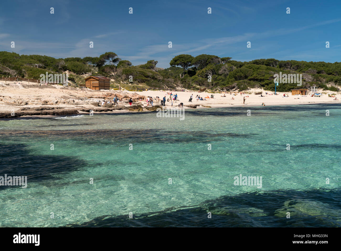 Strand und Bucht der Cala Agulla bei Cala Rajada, Mallorca, Balearen ...