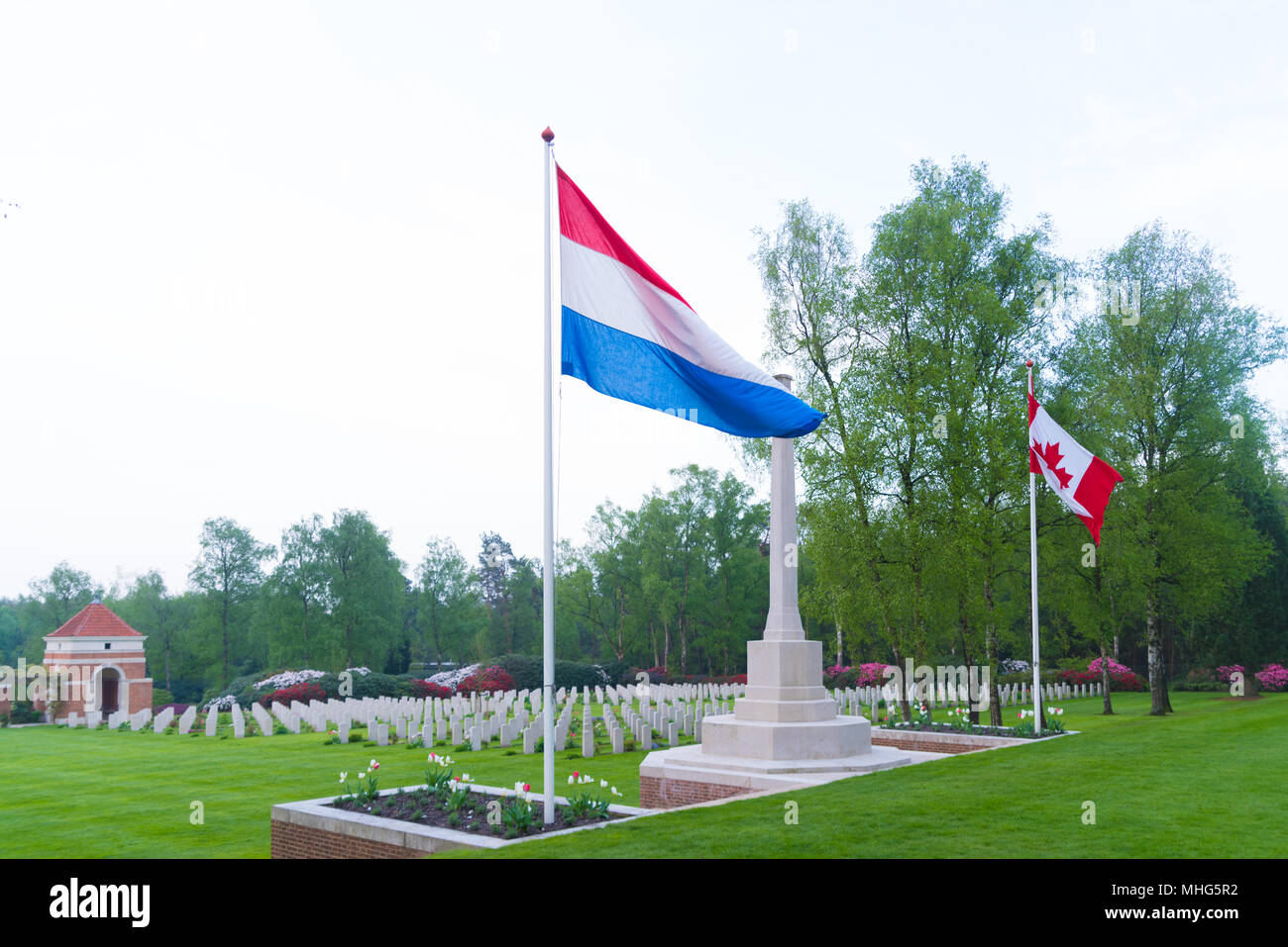 Flag canadian cemetery hi-res stock photography and images - Alamy