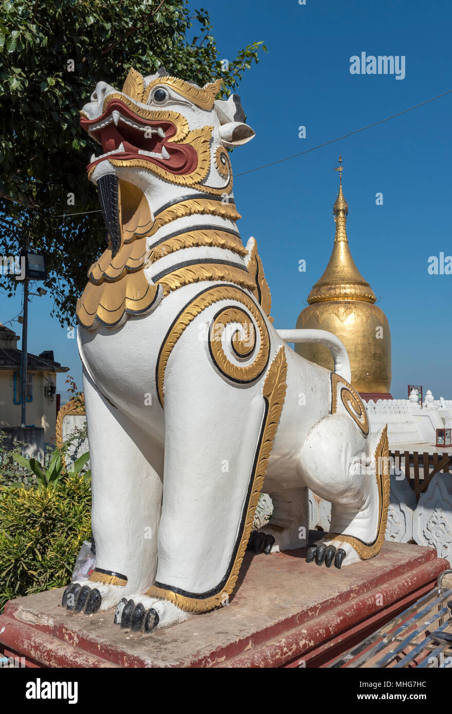 Chinthe statue in front of Bu Paya (Bupaya) Temple, Bagan, Myanmar ...