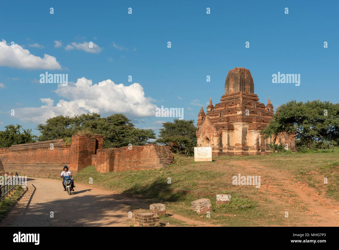 Thambula Temple (Tham Bula Paya), Bagan, Myanmar (Burma Stock Photo - Alamy