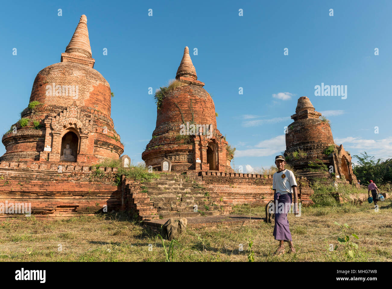 Small pagodas in Minnanthu (Min Nan Thu) village near Lemyethna Temple ...