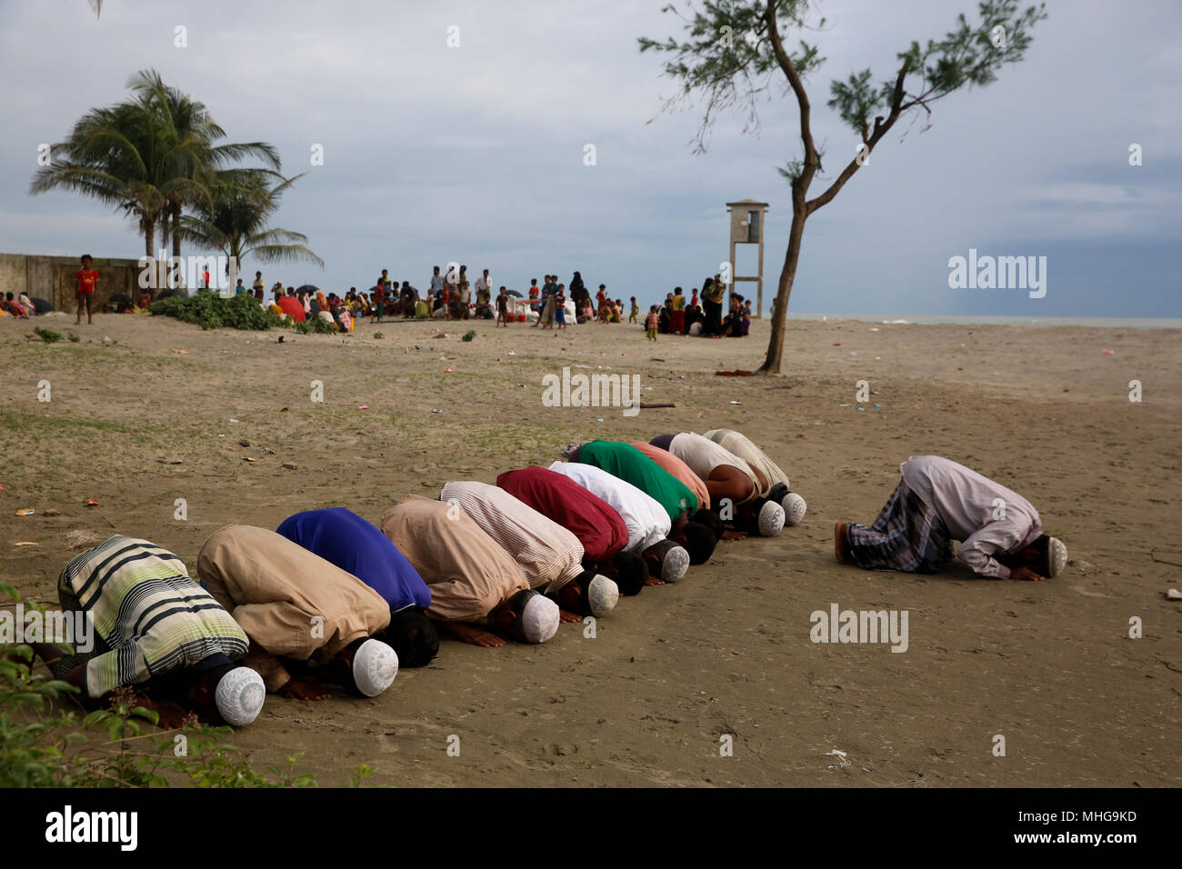Rohingya prayer hi-res stock photography and images - Alamy