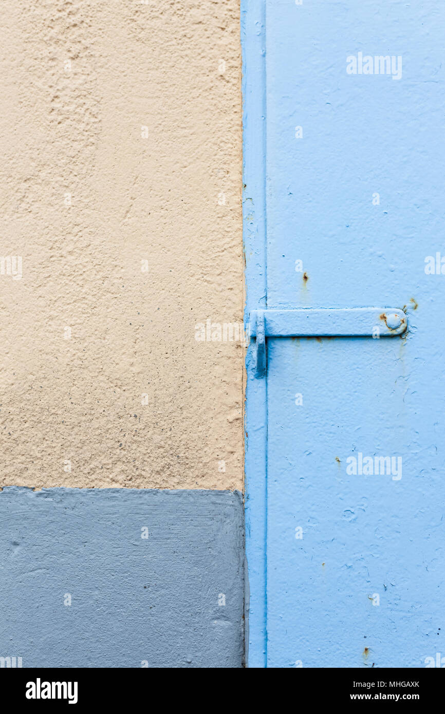 Hatch in wall Stock Photo - Alamy