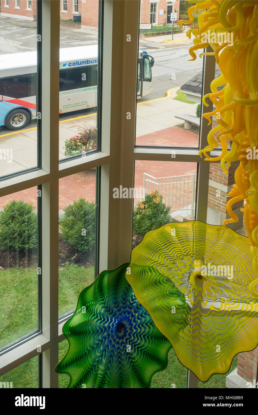 Visitors downtown hi-res stock photography and images - Alamy