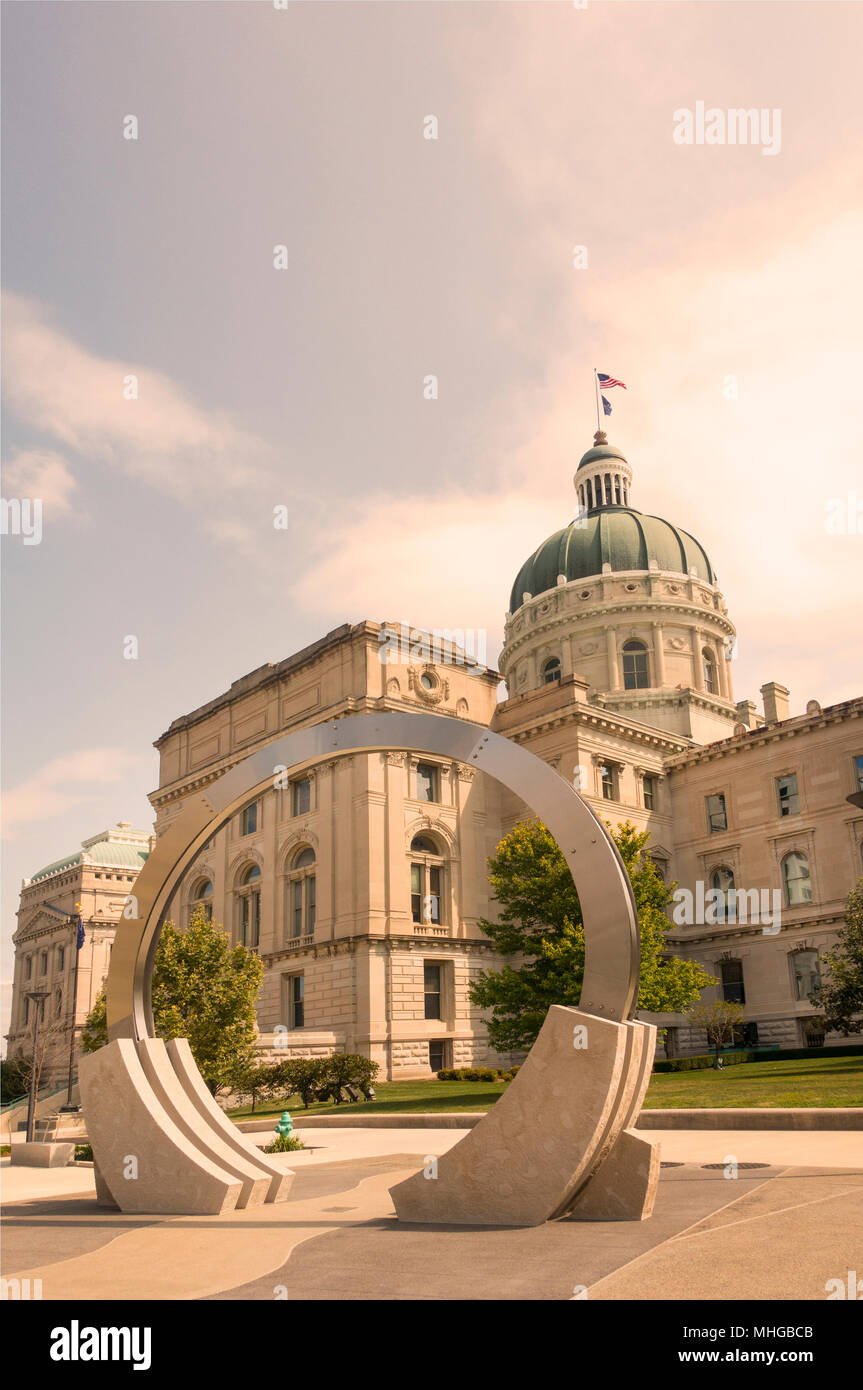 Indianapolis Indiana capitol building Stock Photo - Alamy