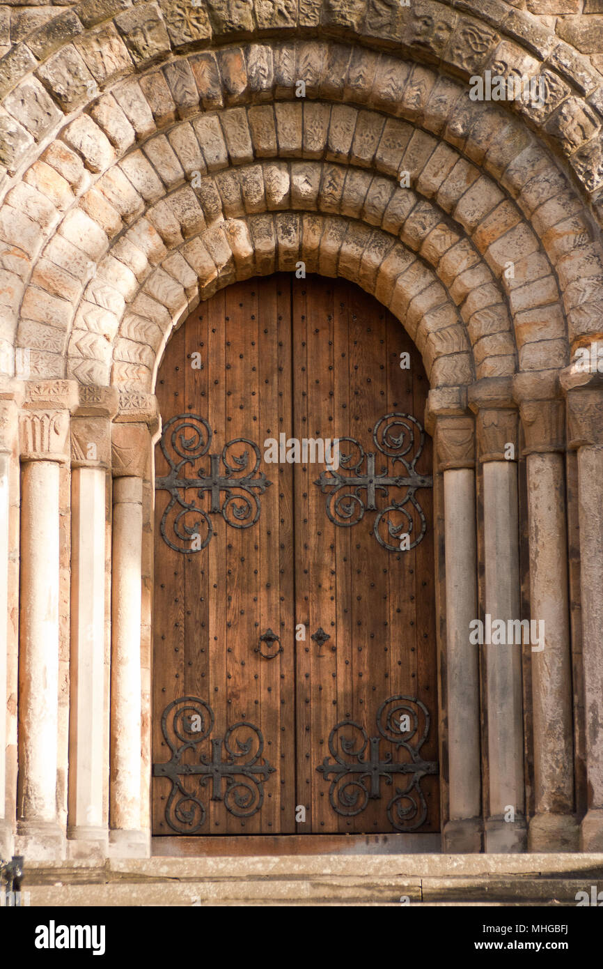 Abbey door hi-res stock photography and images - Alamy