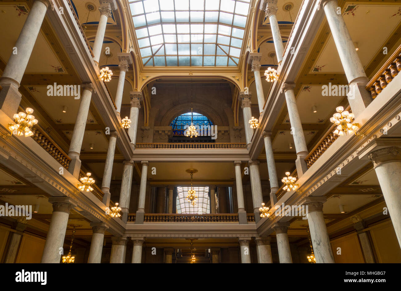 Columns historic building in indianapolis hi-res stock photography and ...