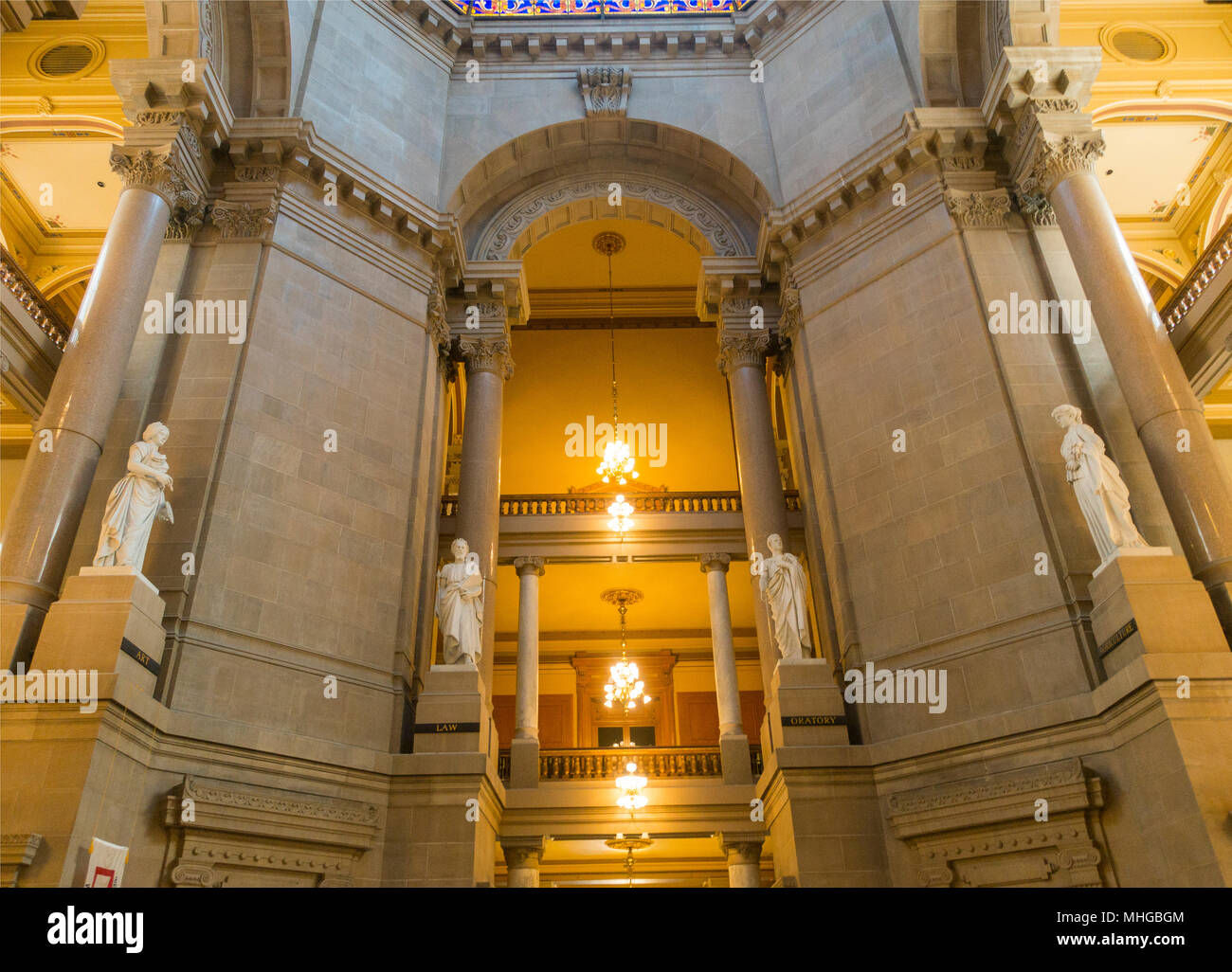 Indiana capitol interior hi-res stock photography and images - Alamy
