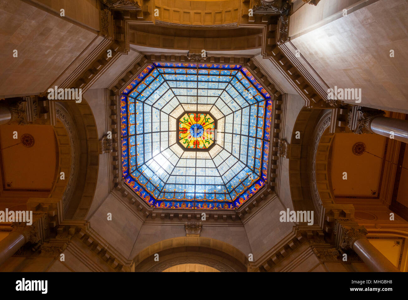Columns historic building in indianapolis hi-res stock photography and ...