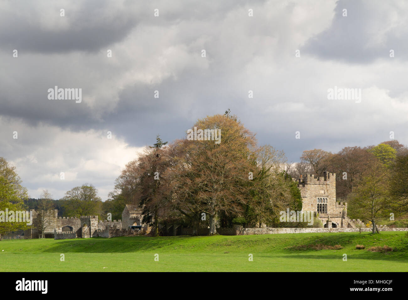 Featherstone castle hi-res stock photography and images - Alamy