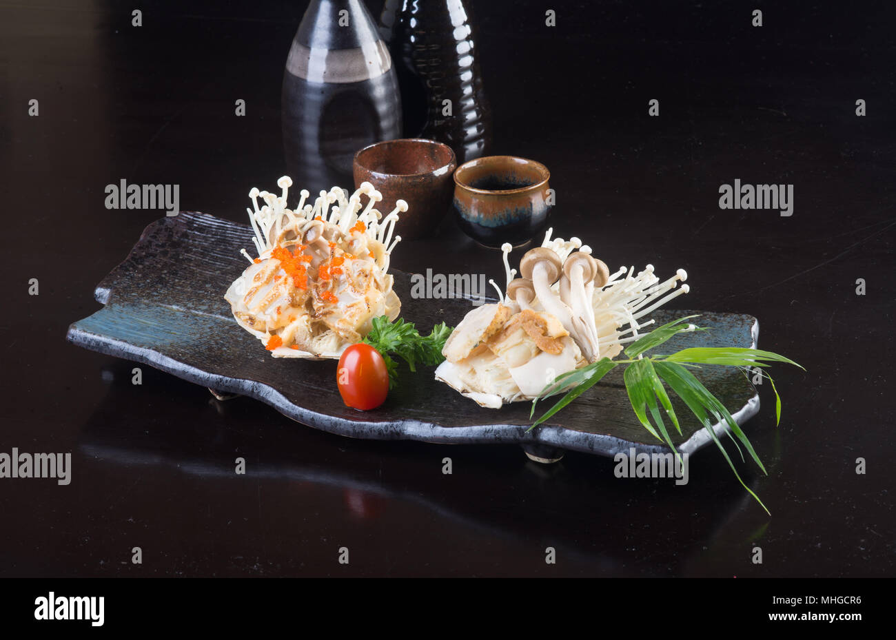 Japanese scallop shells hi-res stock photography and images - Alamy