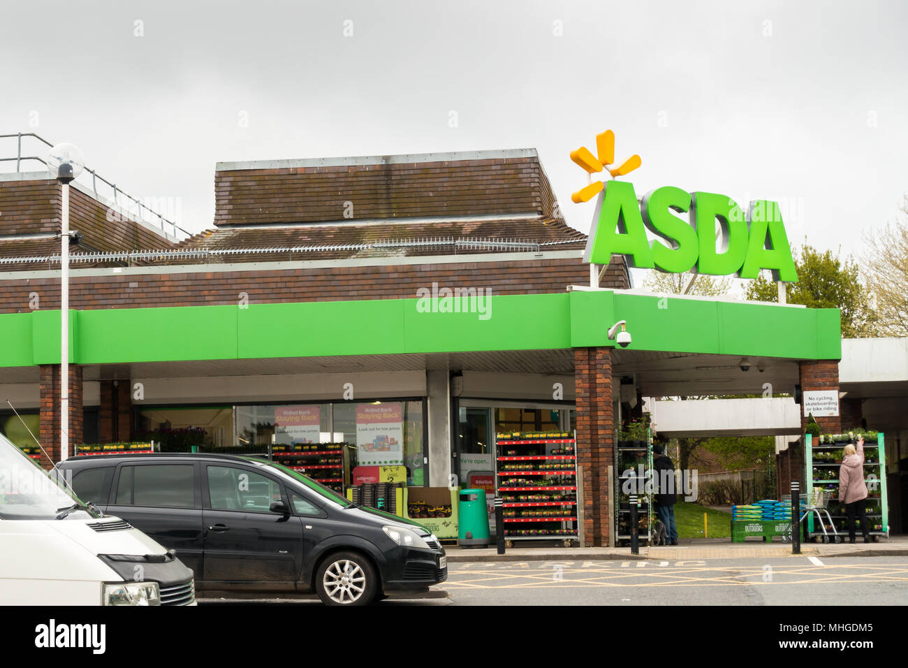 Asda logo hi-res stock photography and images - Alamy