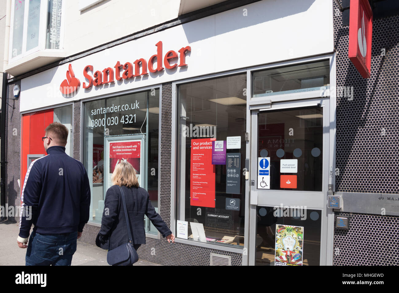 Santander Bank Branch High Street High Resolution Stock Photography and ...