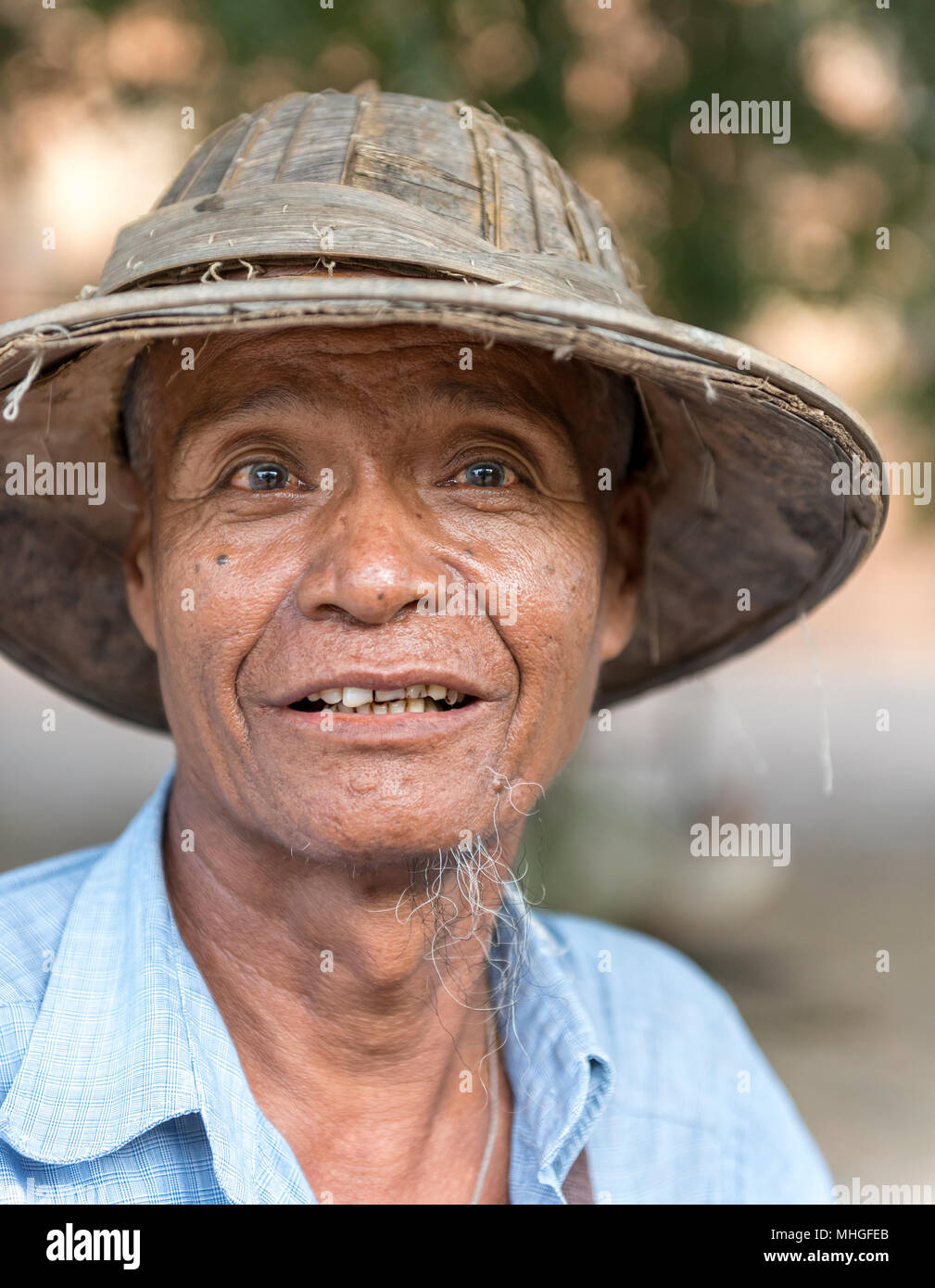 Burmese people ancient hi-res stock photography and images - Alamy