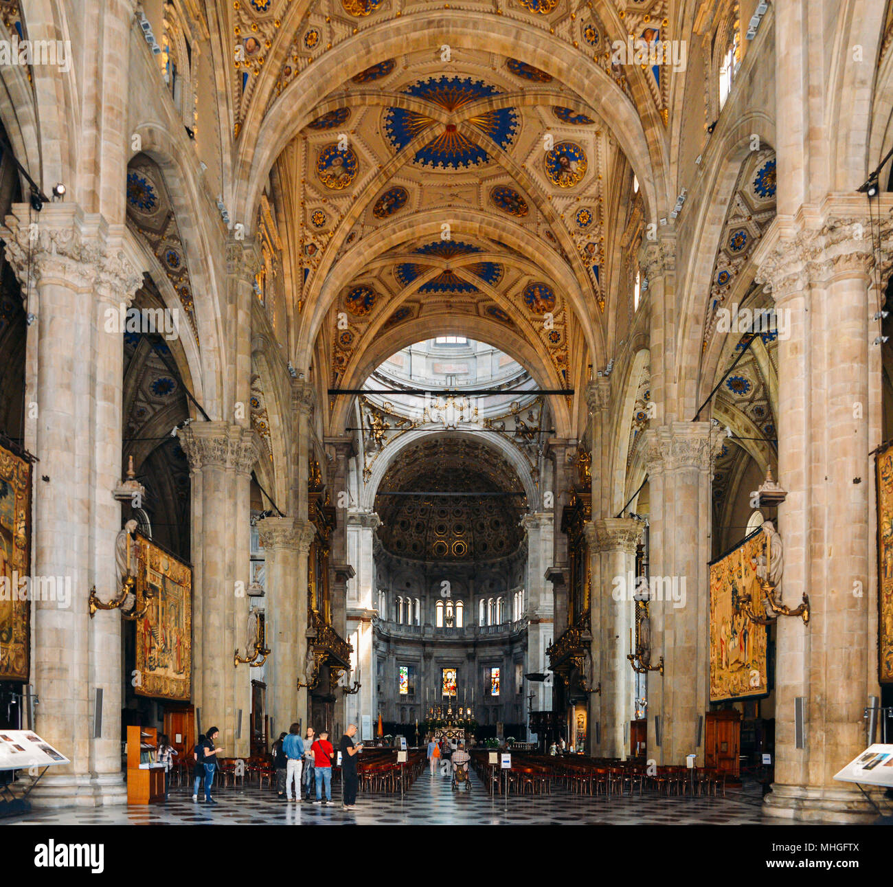 Elaborate interior of the the dome inside the Cathedral of Como Stock ...