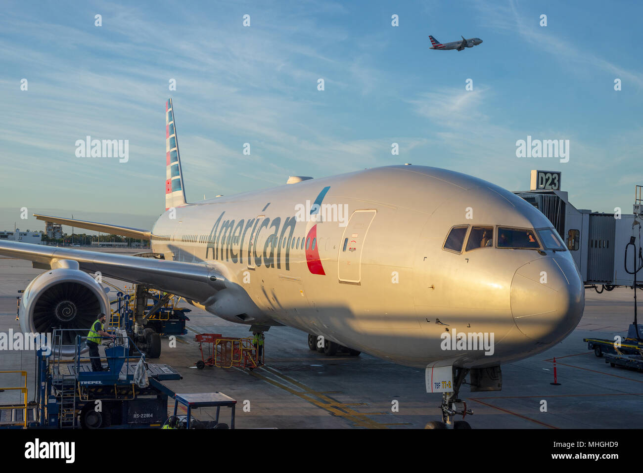 Miami international airport hi-res stock photography and images - Alamy