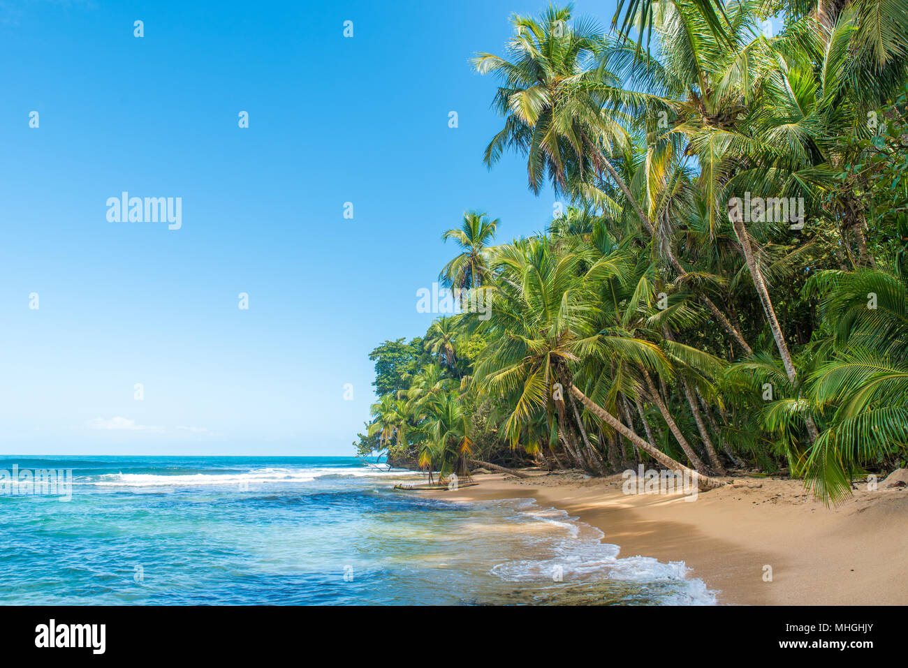 Manzanillo costa rica hi-res stock photography and images - Alamy