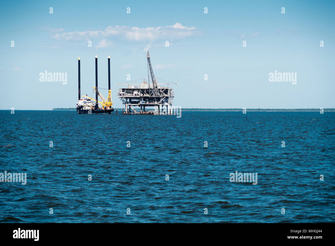 Exxonmobil platform hi-res stock photography and images - Alamy