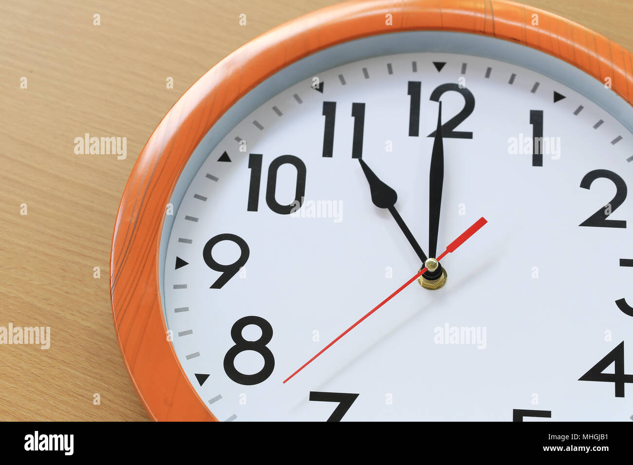 Focus time in clock of eleven o'clock for the design in your business ...