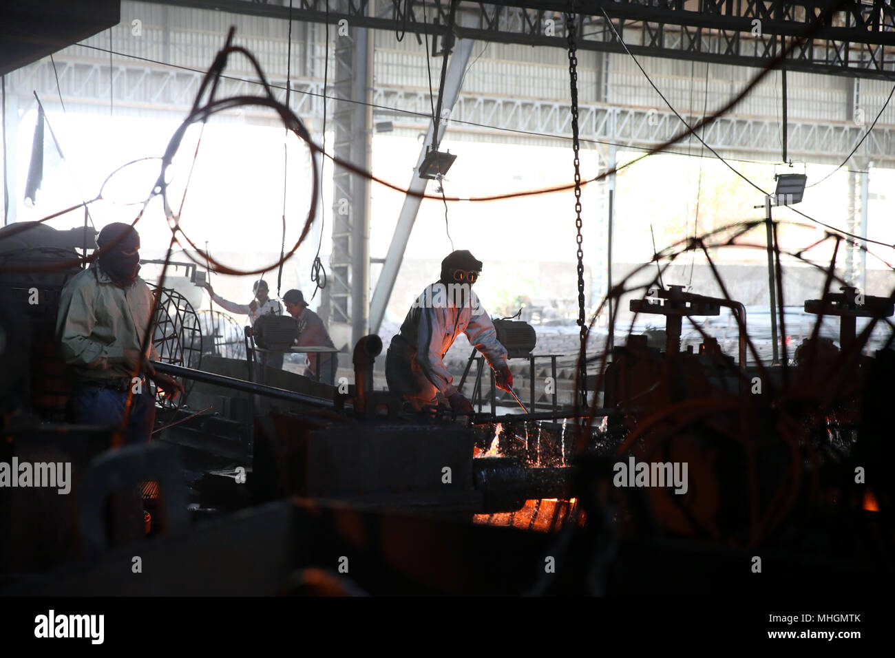 Day laborers in islamabad pakistan hi-res stock photography and images ...