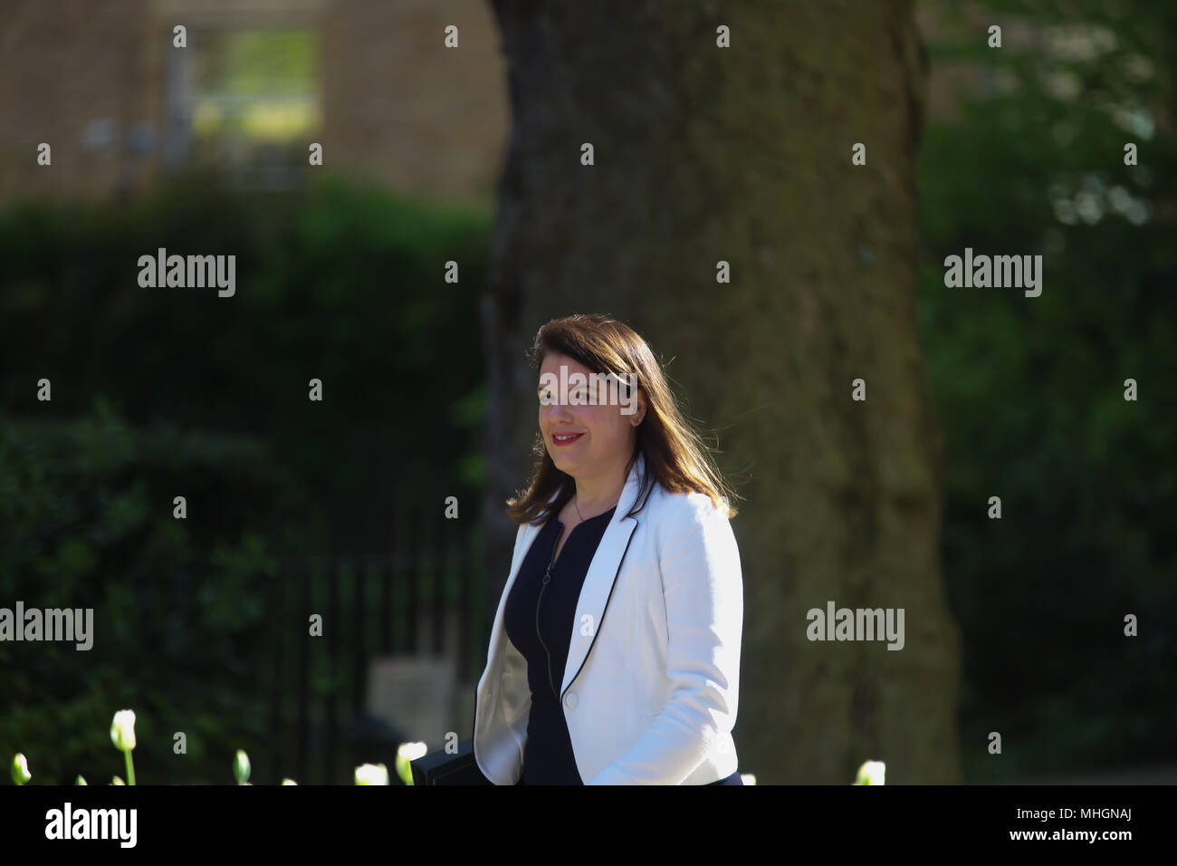 Caroline nokes truss hi-res stock photography and images - Alamy