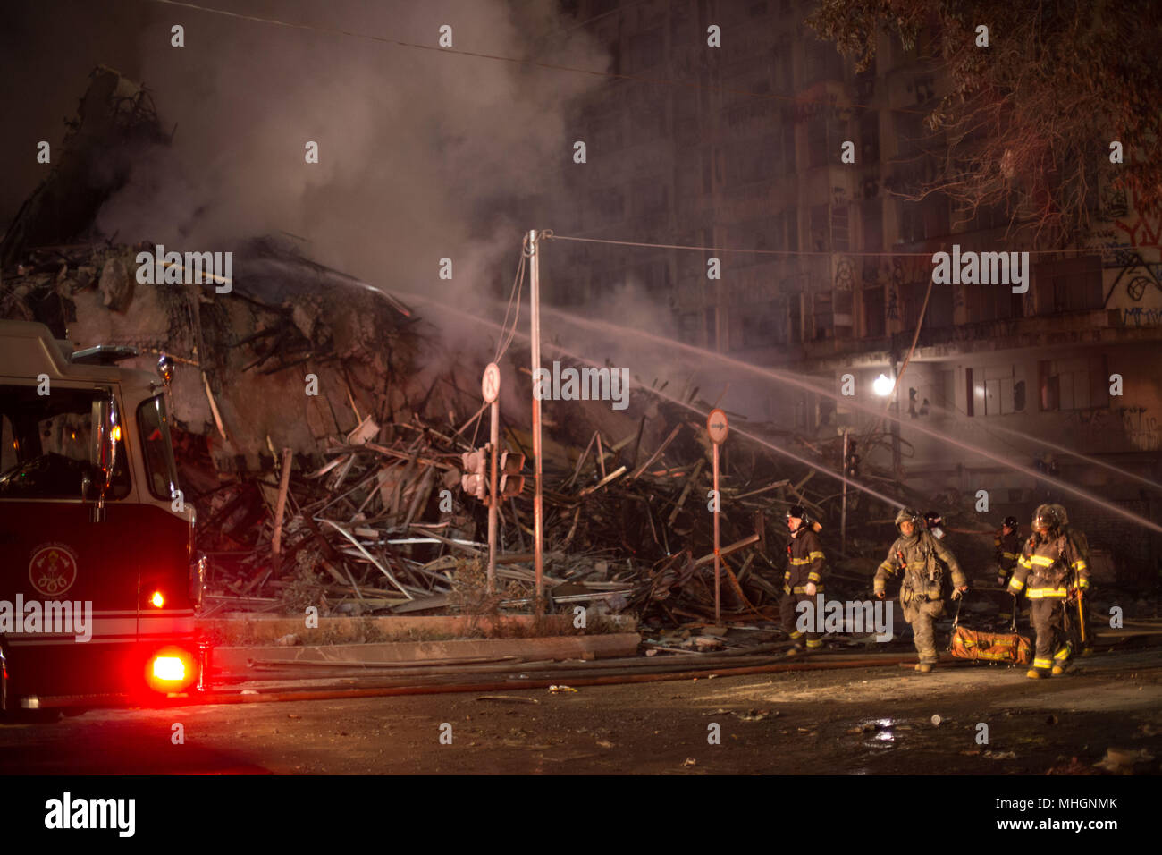 Sao Paulo, Sao Paulo, Brazil. 1st May, 2018. A tower collapsed after a ...