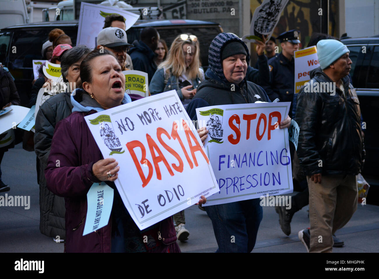 March marching anger street hi-res stock photography and images - Alamy
