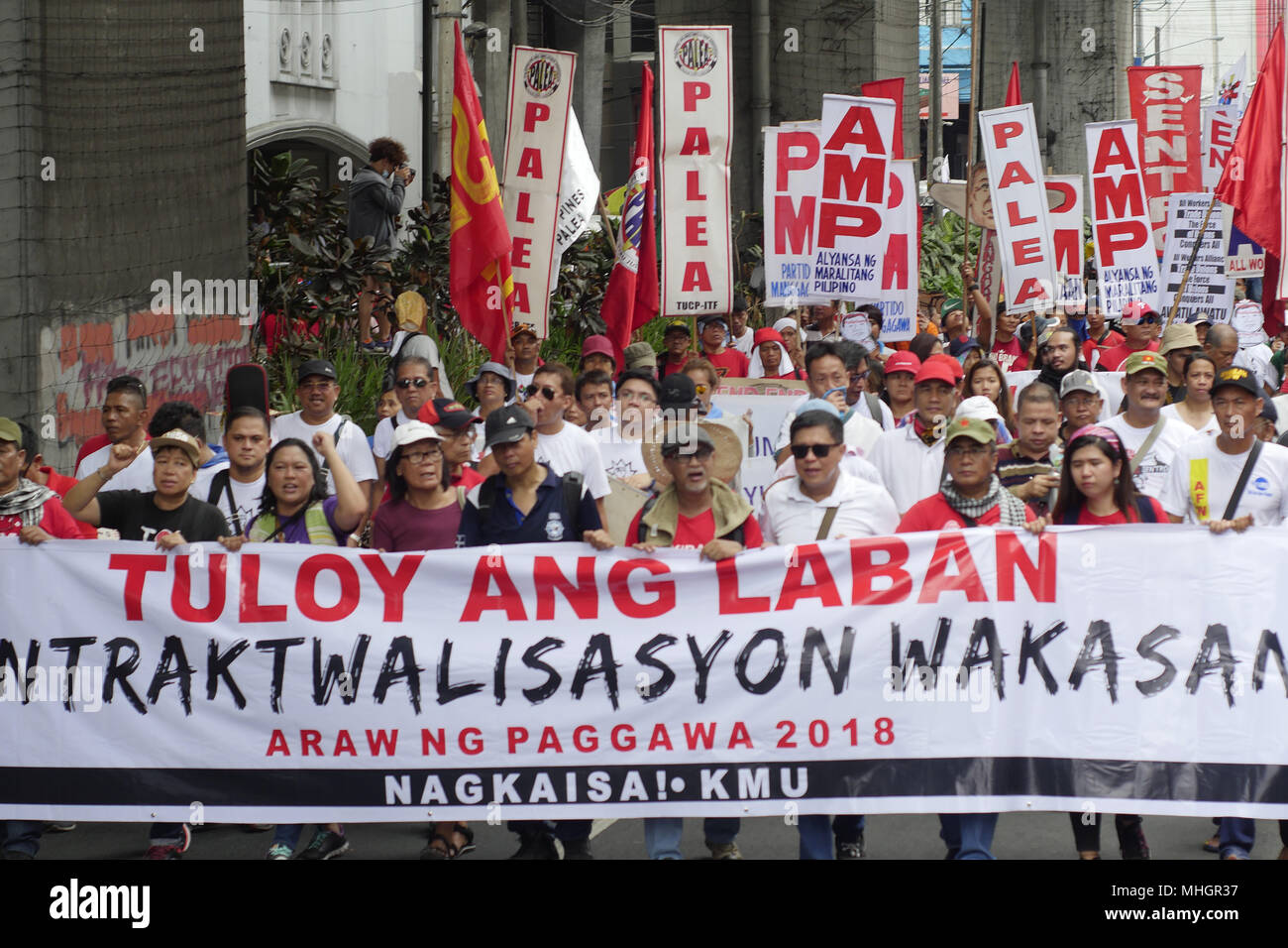 Contractualization hi-res stock photography and images - Alamy