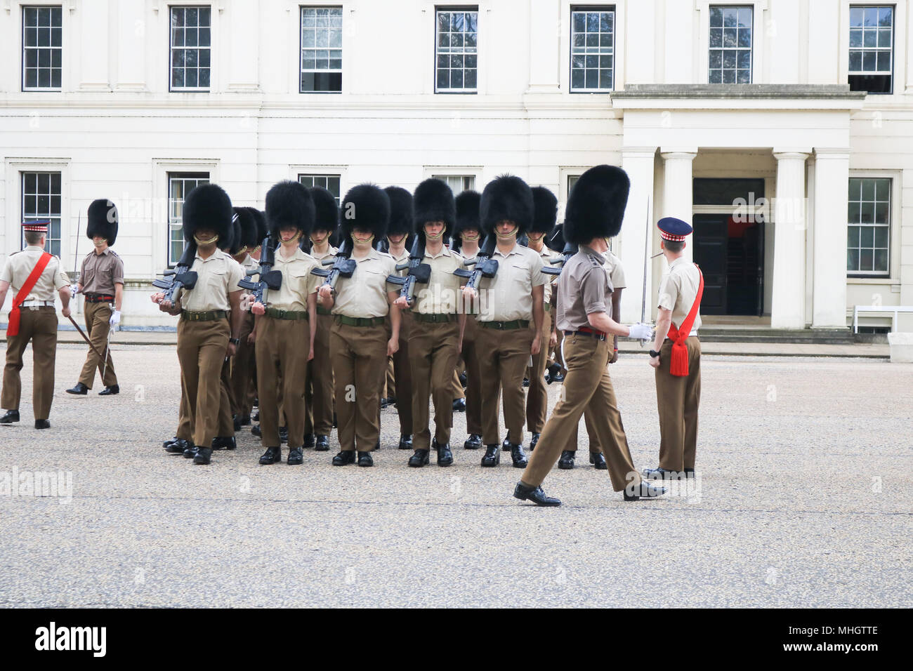 1st regiment royal scots guards hi-res stock photography and images - Alamy