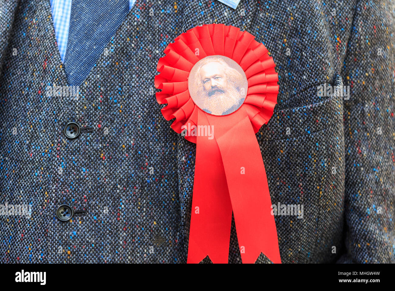 Labour party rosette 2018 hi-res stock photography and images - Alamy