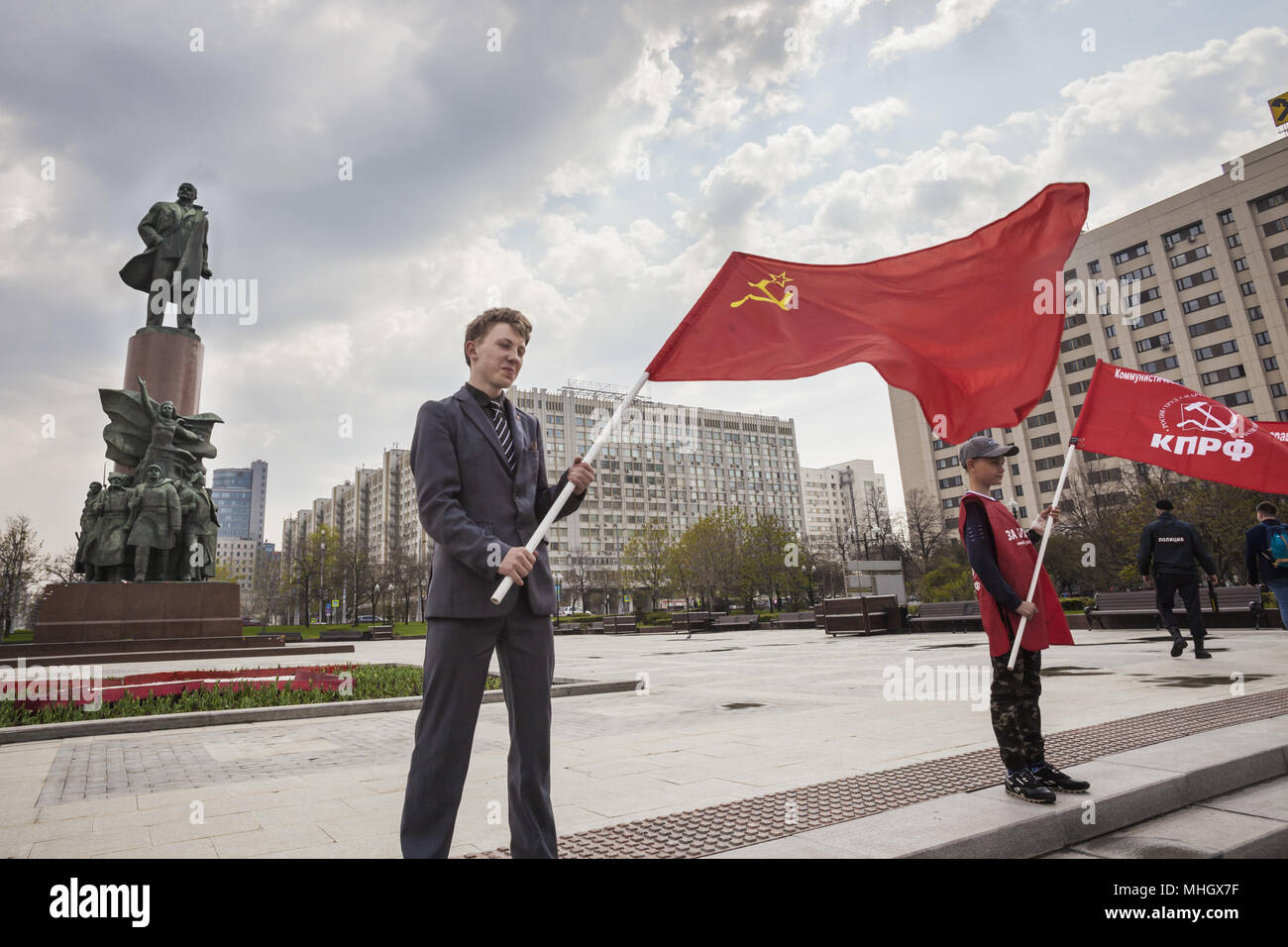 Moscow, Moscow, Russia. 1st May, 2018. Participant with the old USSR ...