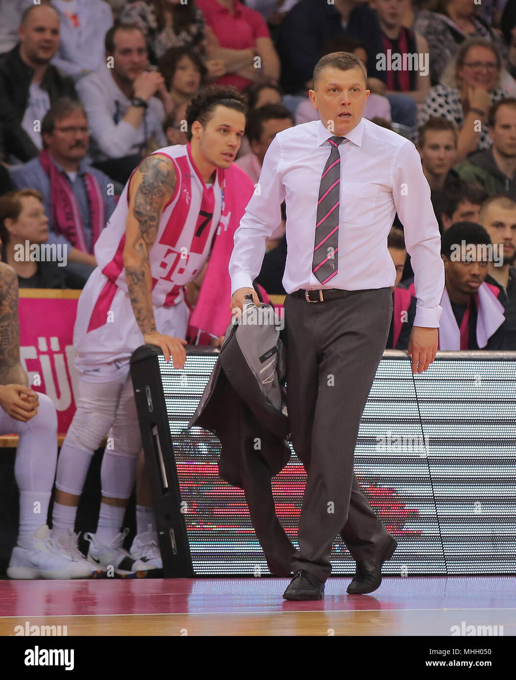 Ausgezogen hi-res stock photography and images - Alamy